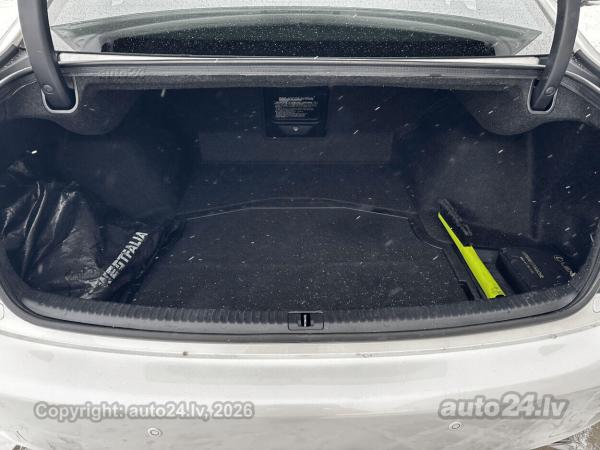 Balts Lexus IS 2013 Tallina, ar dzinēja tilpumu 2.50 L un nobraukumu 119 tūkst. km par 13900 €, foto 11 vietnē AUTOMOTO.COM.LV