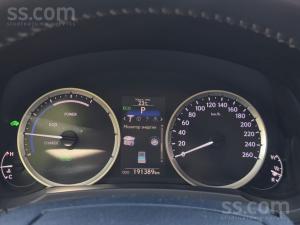 White Lexus IS 2013 in Riga, with an engine capacity of 2.50 L and mileage of 191 thousand km for 13990 €, photo 17 on AUTOMOTO.COM.LV
