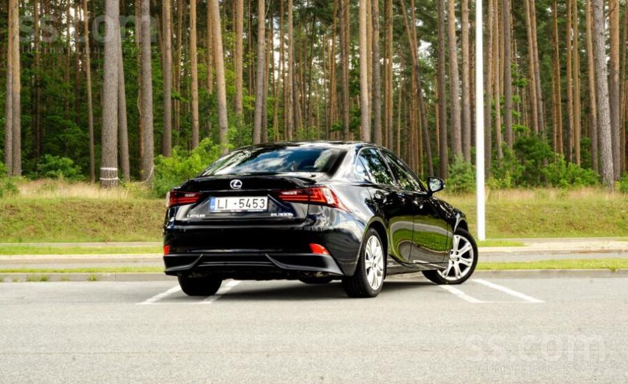 Balts Lexus IS 2013 Rīga, ar dzinēja tilpumu 2.50 L un nobraukumu 191 tūkst. km par 13990 €, foto 7 vietnē AUTOMOTO.COM.LV
