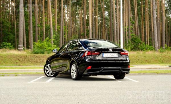 Balts Lexus IS 2013 Rīga, ar dzinēja tilpumu 2.50 L un nobraukumu 191 tūkst. km par 13990 €, foto 8 vietnē AUTOMOTO.COM.LV