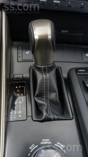 Balts Lexus IS 2013 Rīga, ar dzinēja tilpumu 2.50 L un nobraukumu 191 tūkst. km par 13990 €, foto 18 vietnē AUTOMOTO.COM.LV