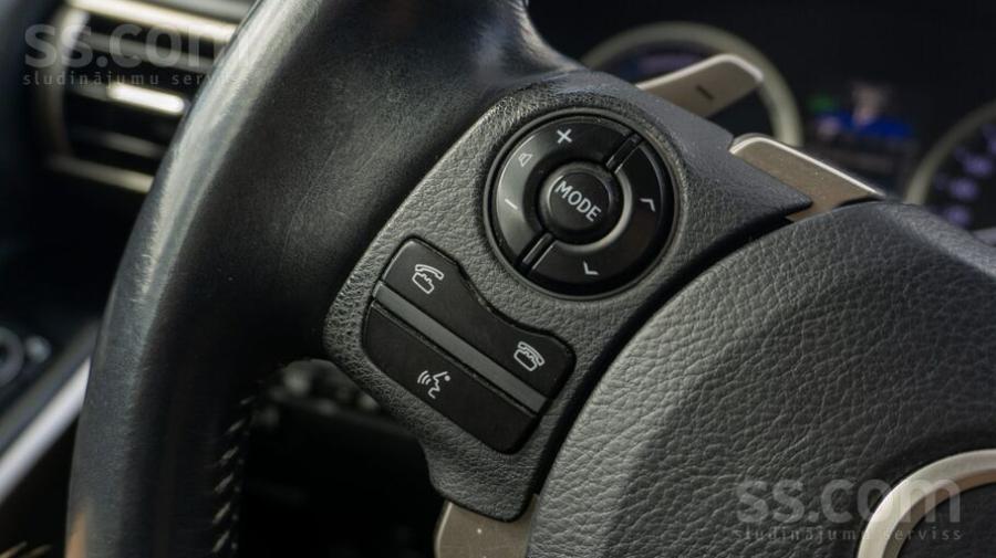 Balts Lexus IS 2013 Rīga, ar dzinēja tilpumu 2.50 L un nobraukumu 191 tūkst. km par 13990 €, foto 23 vietnē AUTOMOTO.COM.LV