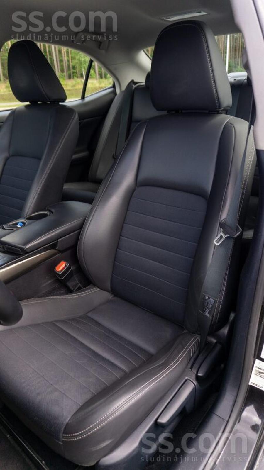 Balts Lexus IS 2013 Rīga, ar dzinēja tilpumu 2.50 L un nobraukumu 191 tūkst. km par 13990 €, foto 29 vietnē AUTOMOTO.COM.LV