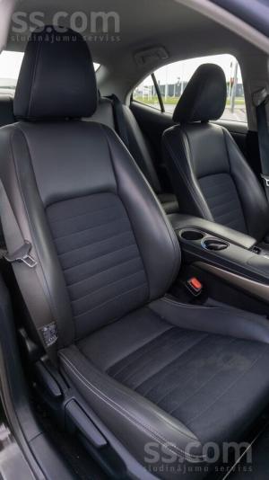 Balts Lexus IS 2013 Rīga, ar dzinēja tilpumu 2.50 L un nobraukumu 191 tūkst. km par 13990 €, foto 30 vietnē AUTOMOTO.COM.LV
