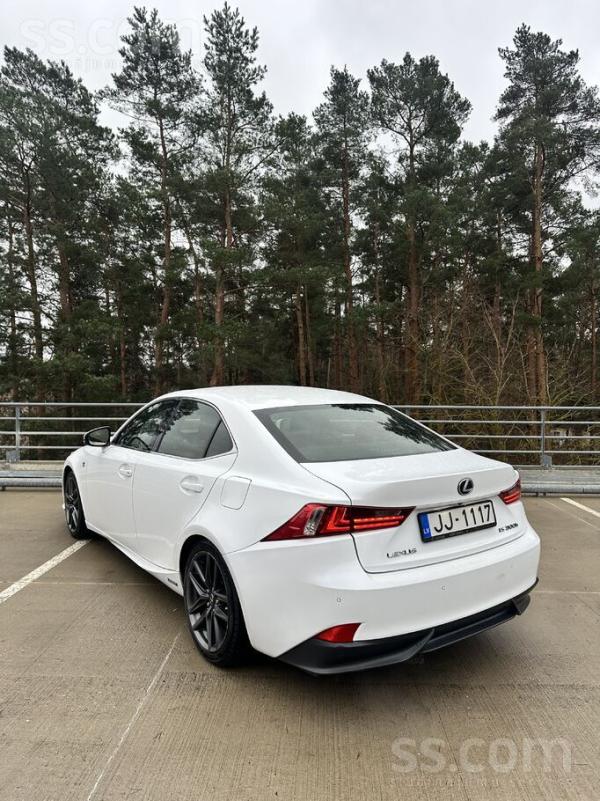 Balts Lexus IS 2013 Rīga, ar dzinēja tilpumu 2.50 L un nobraukumu 273 tūkst. km par 12500 €, foto 4 vietnē AUTOMOTO.COM.LV