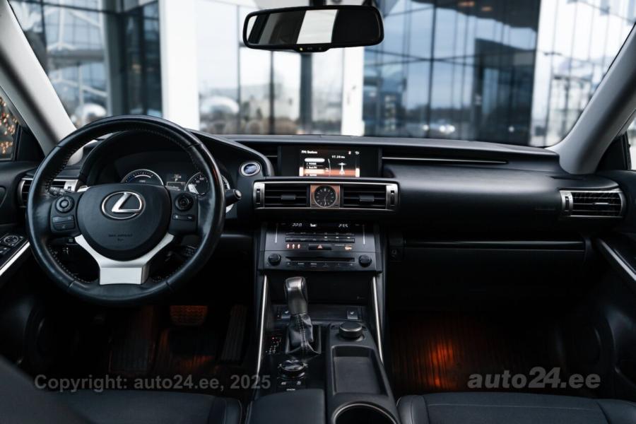 Balts Lexus IS 2014 Tallina, ar dzinēja tilpumu 2.50 L un nobraukumu 280 tūkst. km par 14500 €, foto 11 vietnē AUTOMOTO.COM.LV