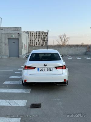 White Lexus IS 2014 in Tallinn, with an engine capacity of 2.50 L and mileage of 248 thousand km for 14300 €, photo 3 on AUTOMOTO.COM.LV