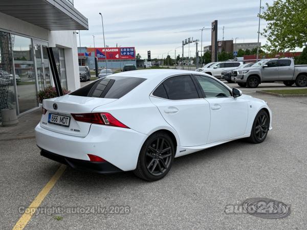 Белый Лексус ИС 2014 в Тарту, объемом двигателя 2.50 л и пробегом 137 тыс. км за 17900 €, фото 4 на AUTOMOTO.COM.LV