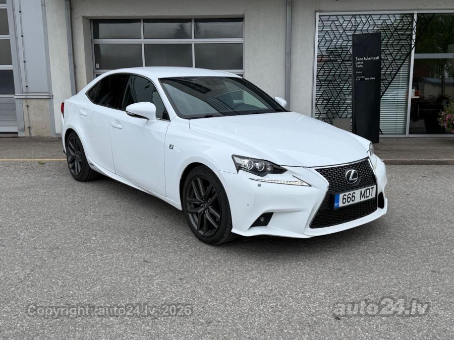 White Lexus IS 2014 in Tartu, with an engine capacity of 2.50 L and mileage of 137 thousand km for 17900 €, photo 6 on AUTOMOTO.COM.LV