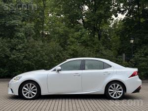 White Lexus IS 2014 in Riga, with an engine capacity of 2.50 L and mileage of 60 thousand km for 15800 €, photo 7 on AUTOMOTO.COM.LV