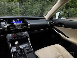 White Lexus IS 2014 in Riga, with an engine capacity of 2.50 L and mileage of 60 thousand km for 15800 €, photo 16 on AUTOMOTO.COM.LV