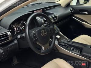 White Lexus IS 2014 in Riga, with an engine capacity of 2.50 L and mileage of 60 thousand km for 15800 €, photo 18 on AUTOMOTO.COM.LV