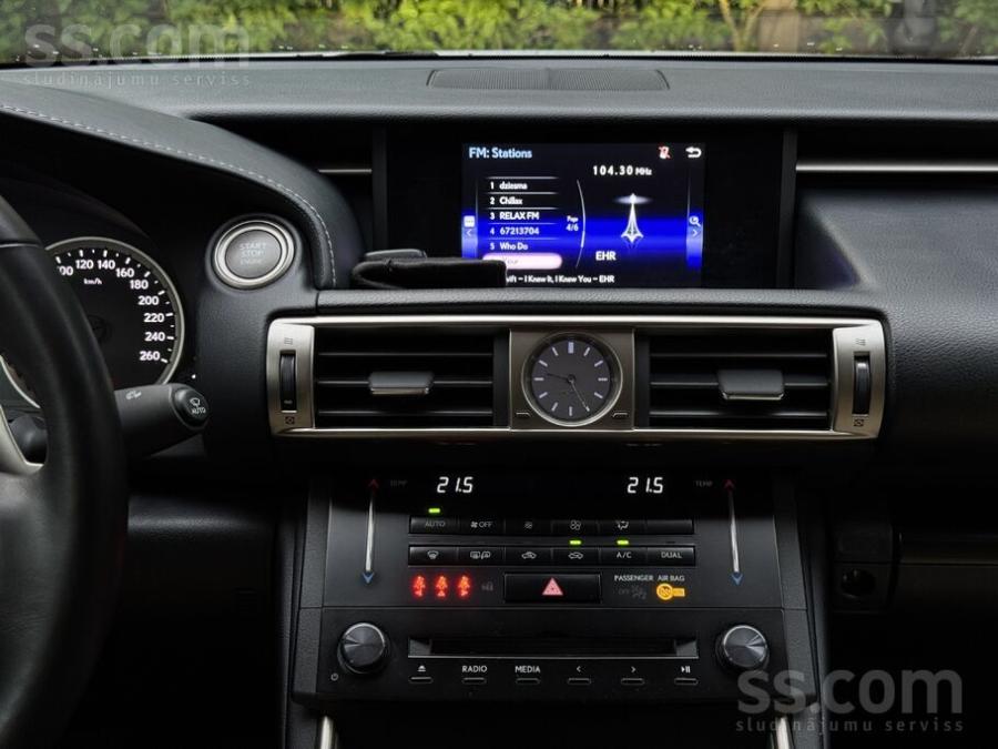 White Lexus IS 2014 in Riga, with an engine capacity of 2.50 L and mileage of 60 thousand km for 15800 €, photo 22 on AUTOMOTO.COM.LV