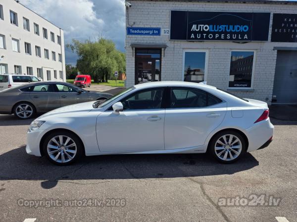 Balts Lexus IS 2014 Tallina, ar dzinēja tilpumu 2.50 L un nobraukumu 195 tūkst. km par 15900 €, foto 2 vietnē AUTOMOTO.COM.LV