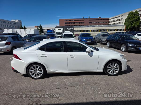 Balts Lexus IS 2014 Tallina, ar dzinēja tilpumu 2.50 L un nobraukumu 195 tūkst. km par 15900 €, foto 5 vietnē AUTOMOTO.COM.LV