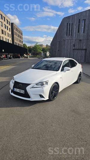 White Lexus IS 2014 in Riga, with an engine capacity of 2.50 L and mileage of 188 thousand km for 14988 €, photo  on AUTOMOTO.COM.LV