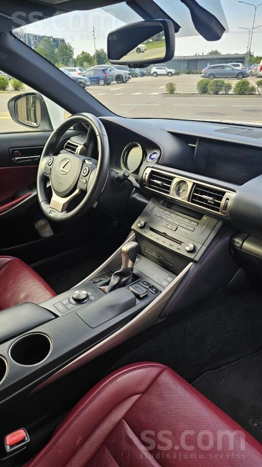 Balts Lexus IS 2014 Rīga, ar dzinēja tilpumu 2.50 L un nobraukumu 188 tūkst. km par 14988 €, foto 10 vietnē AUTOMOTO.COM.LV