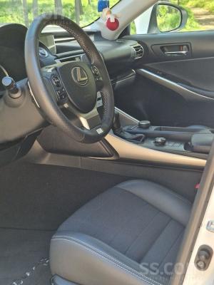 Balts Lexus IS 2015 Rīga, ar dzinēja tilpumu 3.00 L un nobraukumu 126 tūkst. km par 15500 €, foto 12 vietnē AUTOMOTO.COM.LV