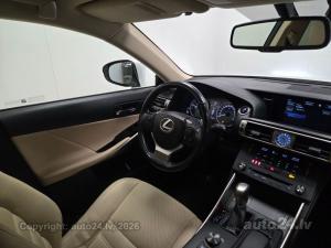 Balts Lexus IS 2016 Tallina, ar dzinēja tilpumu 2.50 L un nobraukumu 168 tūkst. km par 14900 €, foto 14 vietnē AUTOMOTO.COM.LV