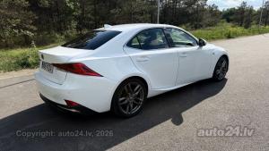 Balts Lexus IS 2017 Tallina, ar dzinēja tilpumu 2.50 L un nobraukumu 142 tūkst. km par 19900 €, foto 4 vietnē AUTOMOTO.COM.LV