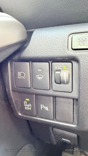 Balts Lexus IS 2017 Tallina, ar dzinēja tilpumu 2.50 L un nobraukumu 142 tūkst. km par 19900 €, foto 8 vietnē AUTOMOTO.COM.LV
