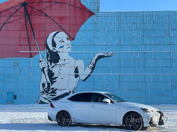 Balts Lexus IS 2018 Tallina, ar dzinēja tilpumu 2.50 L un nobraukumu 126 tūkst. km par 19000 €, foto 11 vietnē AUTOMOTO.COM.LV