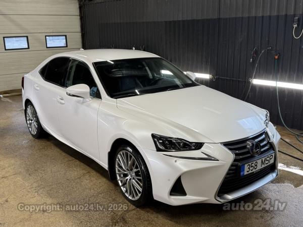 White Lexus IS 2018 in Tallinn, with an engine capacity of 2.50 L and mileage of 73 thousand km for 24900 €, photo 1 on AUTOMOTO.COM.LV