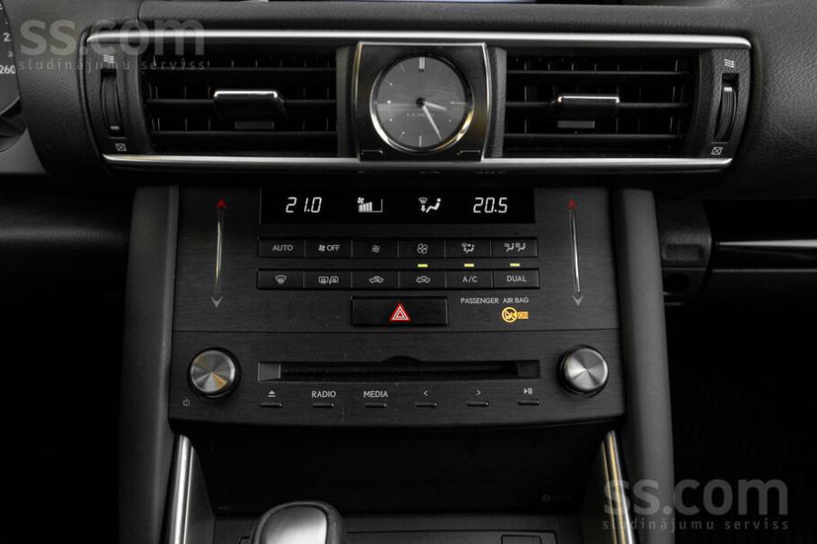 Balts Lexus IS 2020 Rīga, ar dzinēja tilpumu 2.50 L un nobraukumu 70 tūkst. km par 25555 €, foto 9 vietnē AUTOMOTO.COM.LV