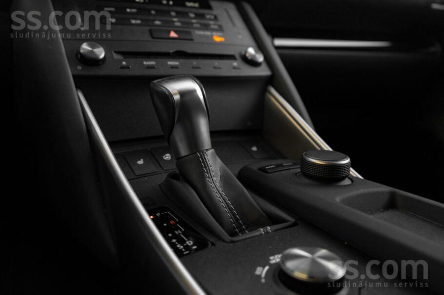 Balts Lexus IS 2020 Rīga, ar dzinēja tilpumu 2.50 L un nobraukumu 70 tūkst. km par 25555 €, foto 10 vietnē AUTOMOTO.COM.LV