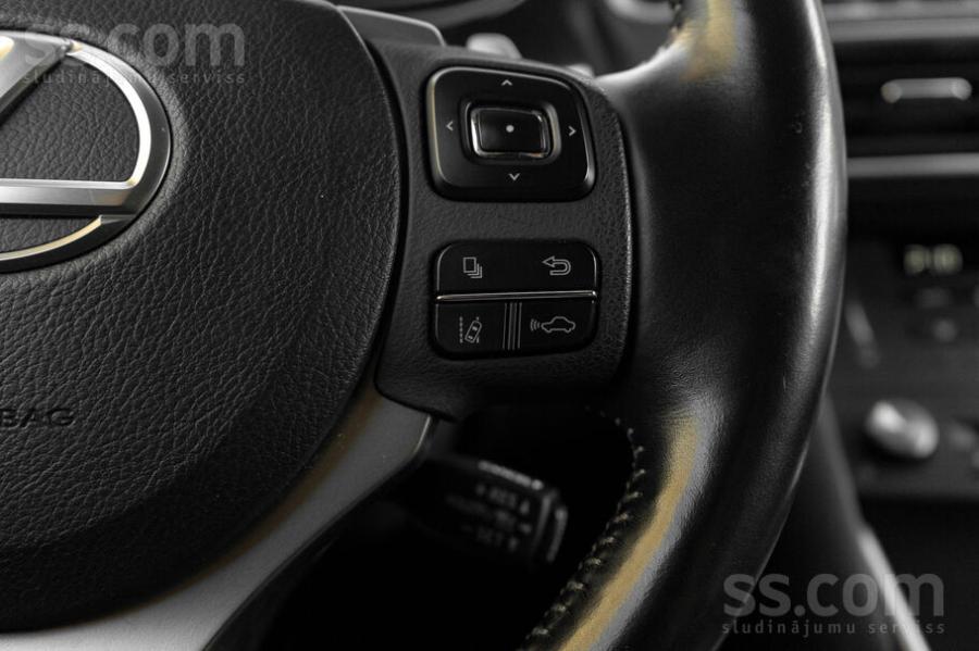 Balts Lexus IS 2020 Rīga, ar dzinēja tilpumu 2.50 L un nobraukumu 70 tūkst. km par 25555 €, foto 16 vietnē AUTOMOTO.COM.LV