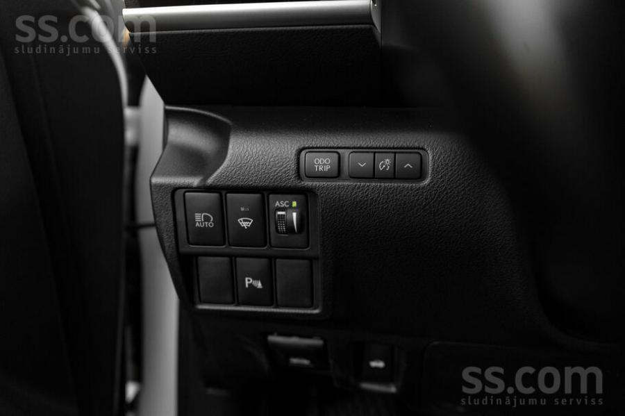 Balts Lexus IS 2020 Rīga, ar dzinēja tilpumu 2.50 L un nobraukumu 70 tūkst. km par 25555 €, foto 18 vietnē AUTOMOTO.COM.LV