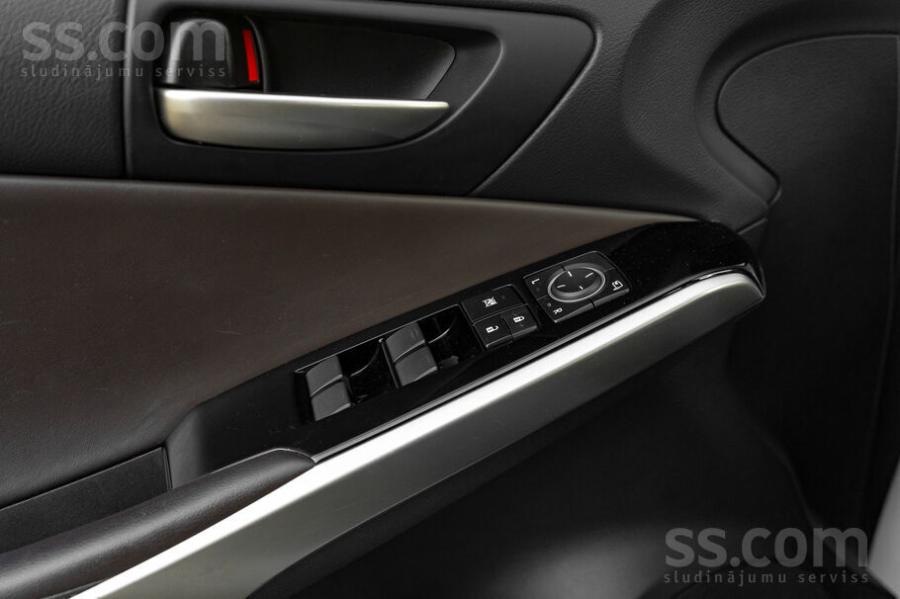 Balts Lexus IS 2020 Rīga, ar dzinēja tilpumu 2.50 L un nobraukumu 70 tūkst. km par 25555 €, foto 19 vietnē AUTOMOTO.COM.LV