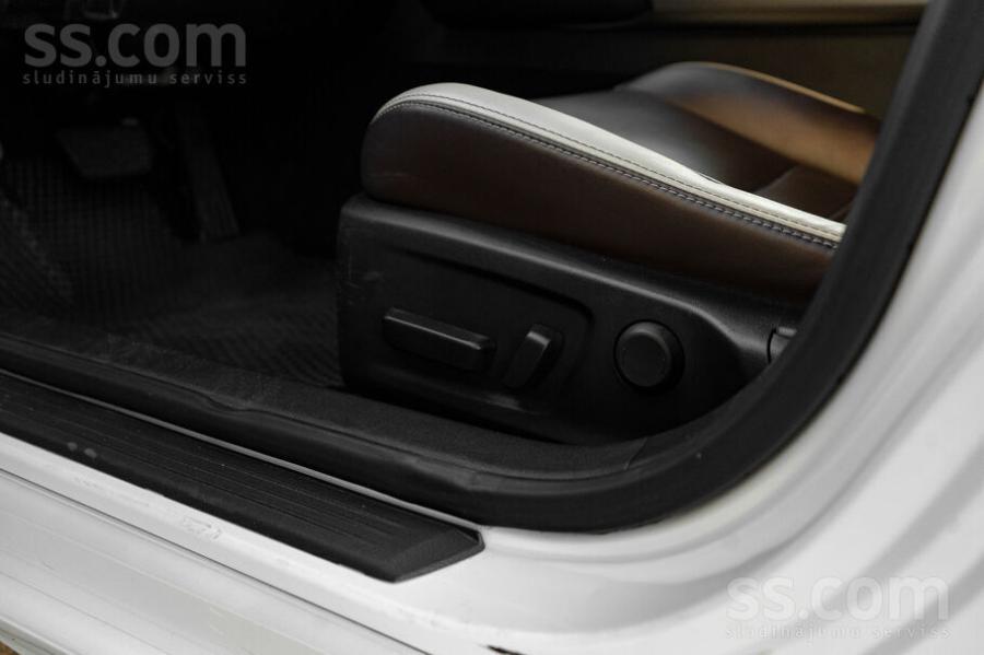 Balts Lexus IS 2020 Rīga, ar dzinēja tilpumu 2.50 L un nobraukumu 70 tūkst. km par 25555 €, foto 21 vietnē AUTOMOTO.COM.LV