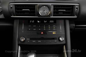 Balts Lexus IS 2020 Rīga, ar dzinēja tilpumu 2.50 L un nobraukumu 70 tūkst. km par 25555 €, foto 9 vietnē AUTOMOTO.COM.LV