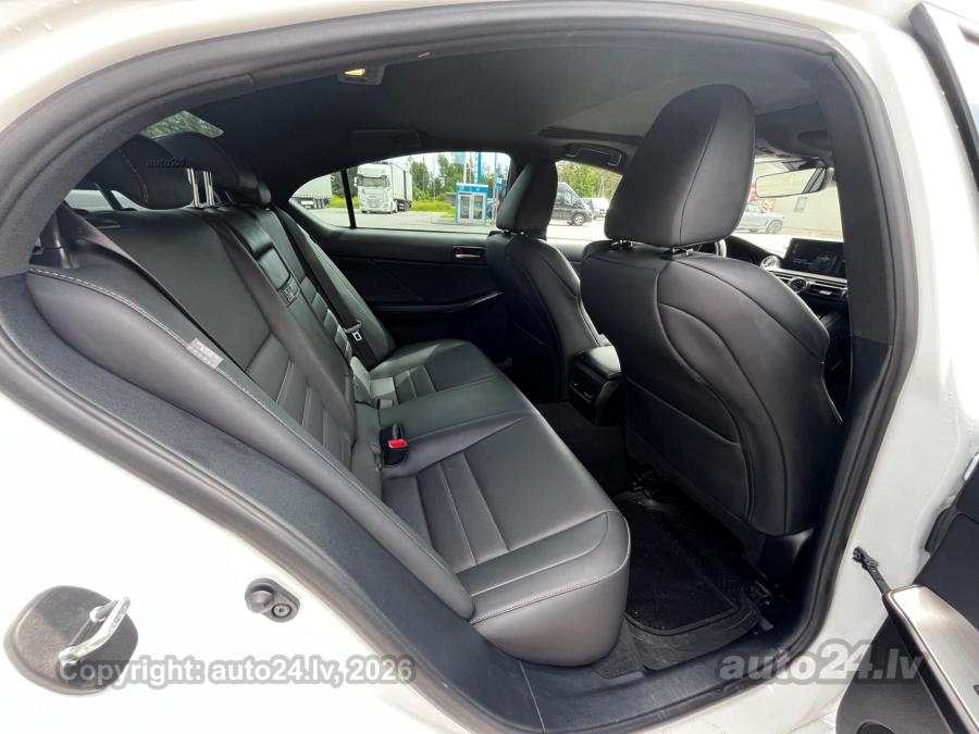 White Lexus IS 2024 in Tallinn, with an engine capacity of 5.00 L and mileage of 16 thousand km for 65000 €, photo 7 on AUTOMOTO.COM.LV