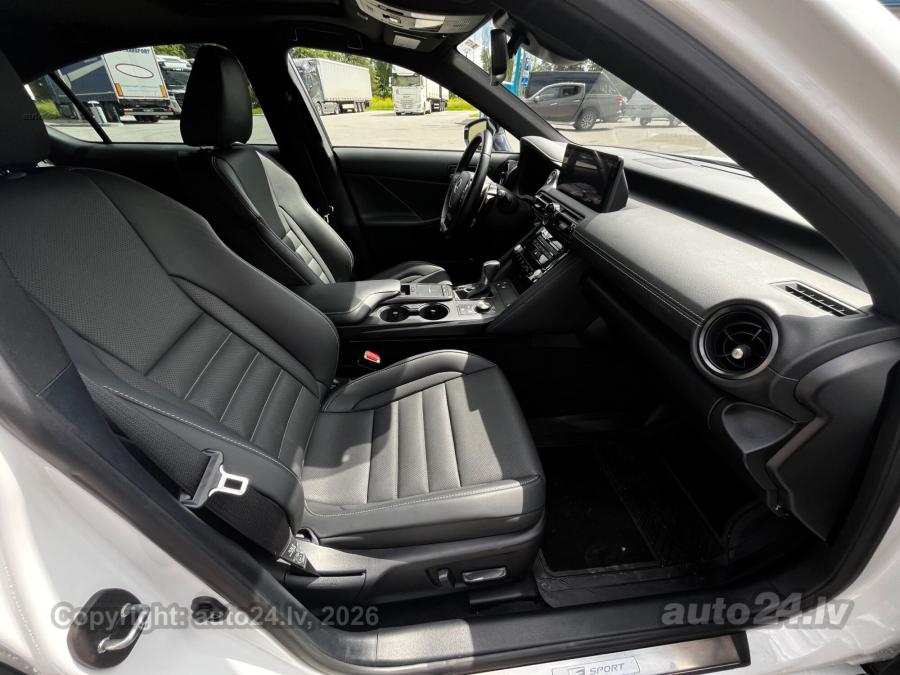 White Lexus IS 2024 in Tallinn, with an engine capacity of 5.00 L and mileage of 16 thousand km for 65000 €, photo 9 on AUTOMOTO.COM.LV