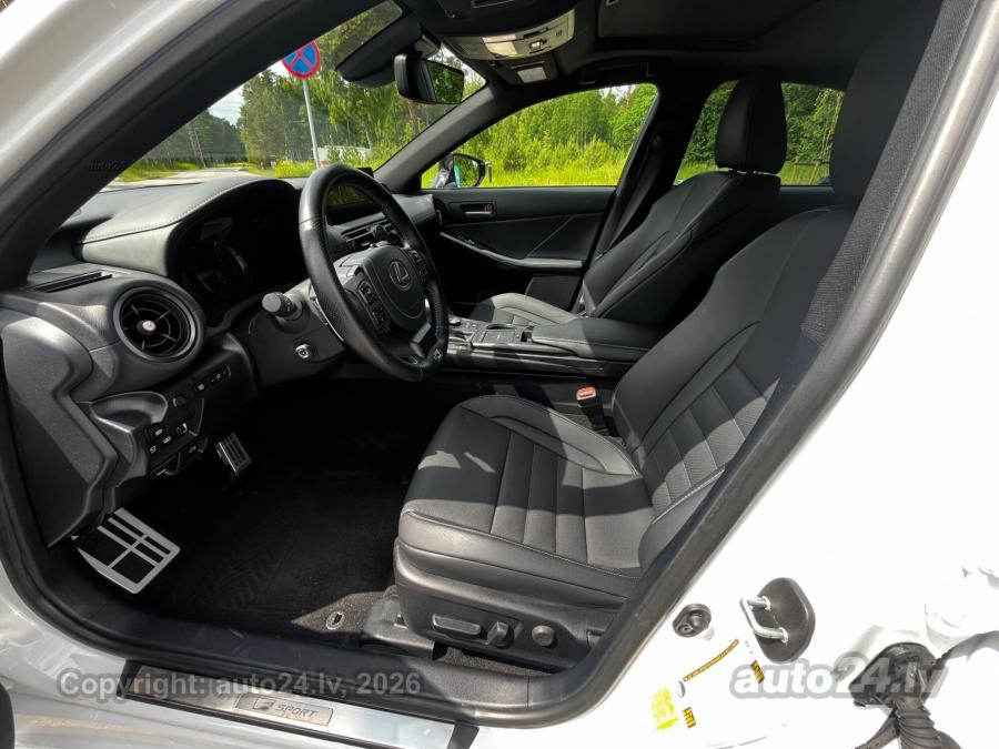 White Lexus IS 2024 in Tallinn, with an engine capacity of 5.00 L and mileage of 16 thousand km for 65000 €, photo 10 on AUTOMOTO.COM.LV