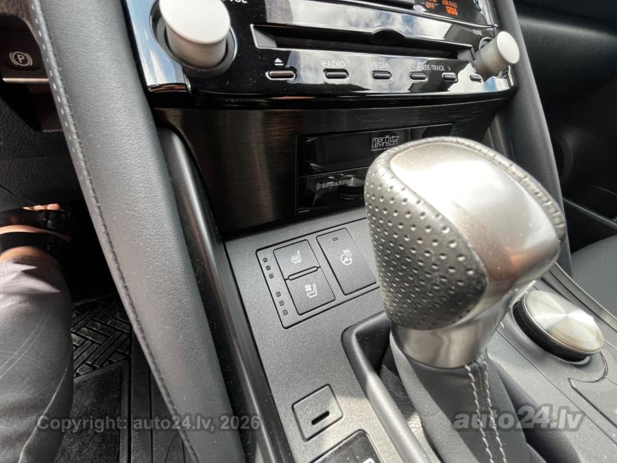 White Lexus IS 2024 in Tallinn, with an engine capacity of 5.00 L and mileage of 16 thousand km for 65000 €, photo 12 on AUTOMOTO.COM.LV