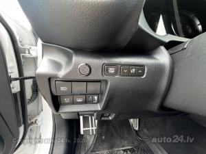 White Lexus IS 2024 in Tallinn, with an engine capacity of 5.00 L and mileage of 16 thousand km for 65000 €, photo 16 on AUTOMOTO.COM.LV
