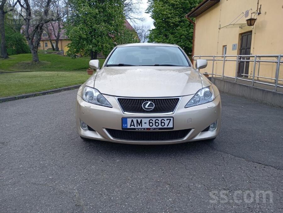 Yellow Lexus IS 2006 in Liepaja, with an engine capacity of 2.20 L and mileage of 288 thousand km for 3795 €, photo 2 on AUTOMOTO.COM.LV