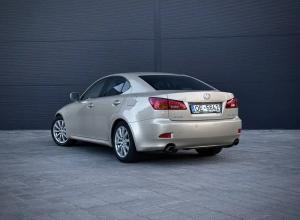 Dzeltens Lexus IS 2006 Rīga, ar dzinēja tilpumu 2.50 L un nobraukumu 216 tūkst. km par 4500 €, foto 4 vietnē AUTOMOTO.COM.LV