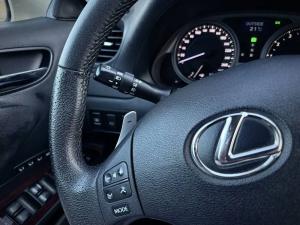 Dzeltens Lexus IS 2006 Rīga, ar dzinēja tilpumu 2.50 L un nobraukumu 216 tūkst. km par 4500 €, foto 12 vietnē AUTOMOTO.COM.LV
