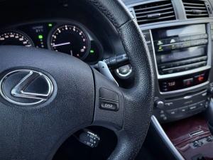 Dzeltens Lexus IS 2006 Rīga, ar dzinēja tilpumu 2.50 L un nobraukumu 216 tūkst. km par 4500 €, foto 13 vietnē AUTOMOTO.COM.LV