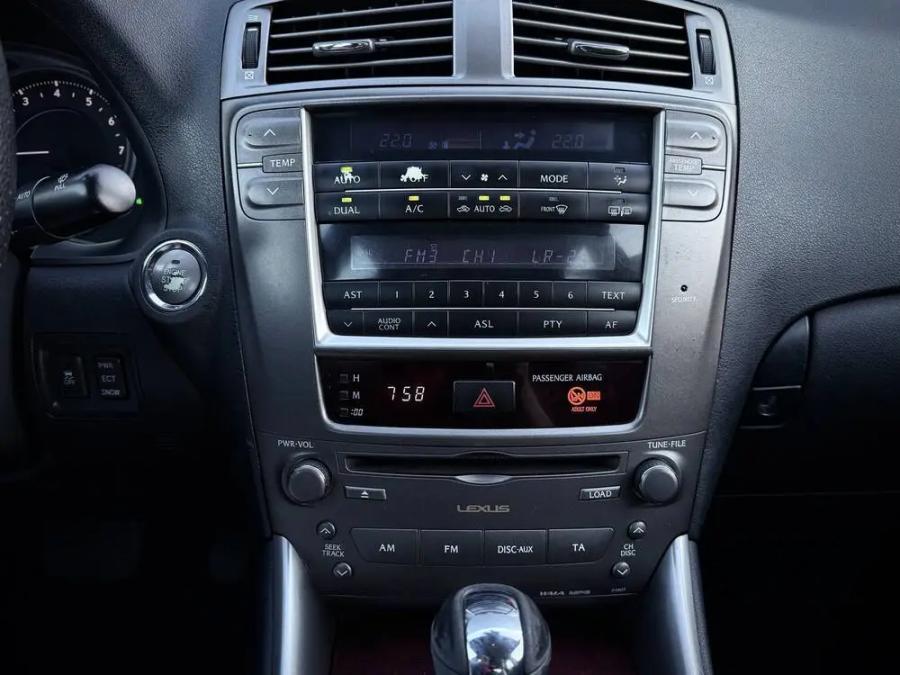 Dzeltens Lexus IS 2006 Rīga, ar dzinēja tilpumu 2.50 L un nobraukumu 216 tūkst. km par 4500 €, foto 14 vietnē AUTOMOTO.COM.LV