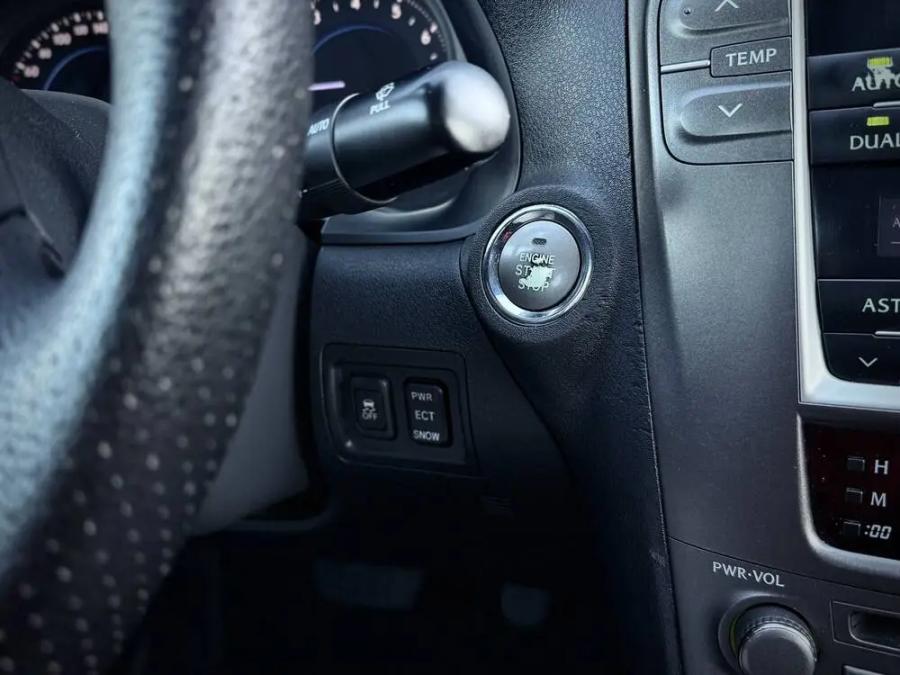 Dzeltens Lexus IS 2006 Rīga, ar dzinēja tilpumu 2.50 L un nobraukumu 216 tūkst. km par 4500 €, foto 19 vietnē AUTOMOTO.COM.LV