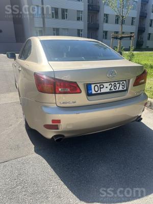 Yellow Lexus IS 2006 in Riga, with an engine capacity of 2.50 L and mileage of 204 thousand km for 3800 €, photo 3 on AUTOMOTO.COM.LV