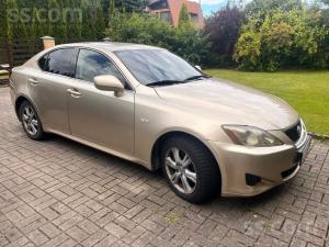 Yellow Lexus IS 2006 in Riga, with an engine capacity of 2.50 L and mileage of 265 thousand km for 2000 €, photo 5 on AUTOMOTO.COM.LV