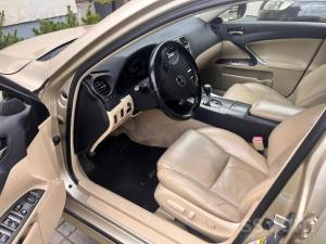 Yellow Lexus IS 2006 in Riga, with an engine capacity of 2.50 L and mileage of 265 thousand km for 2000 €, photo 6 on AUTOMOTO.COM.LV