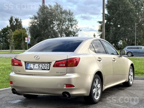 Yellow Lexus IS 2006 in Riga, with an engine capacity of 2.50 L and mileage of 260 thousand km for 2600 €, photo 4 on AUTOMOTO.COM.LV