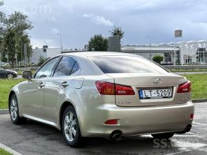 Yellow Lexus IS 2006 in Riga, with an engine capacity of 2.50 L and mileage of 260 thousand km for 2600 €, photo 5 on AUTOMOTO.COM.LV